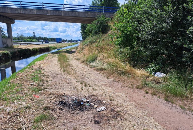 Hee, ruim je rommel ff op! - Weblog Staphorst Rouveen