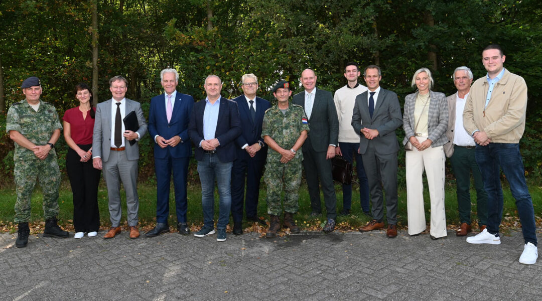 Tweede Kamerleden bezoeken Staphorst en munitieopslag - Weblog ...