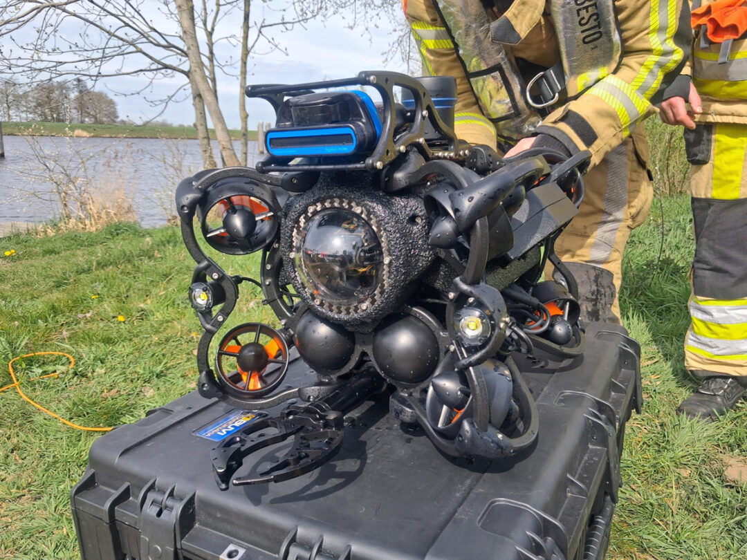 Nieuw bij Brandweer IJsselland: ROV/onderwaterdrone voor zoekacties bij ...